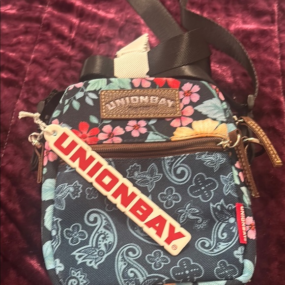 UNIONBAY | Bags | Unionbay Floral Crossbody Bag | Poshmark